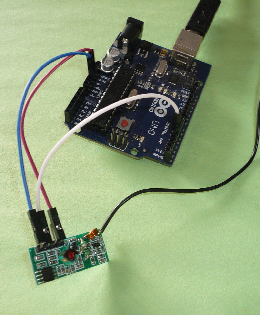 Électronique en amateur: Communication RF 433 MHz entre ATTiny85 et Arduino