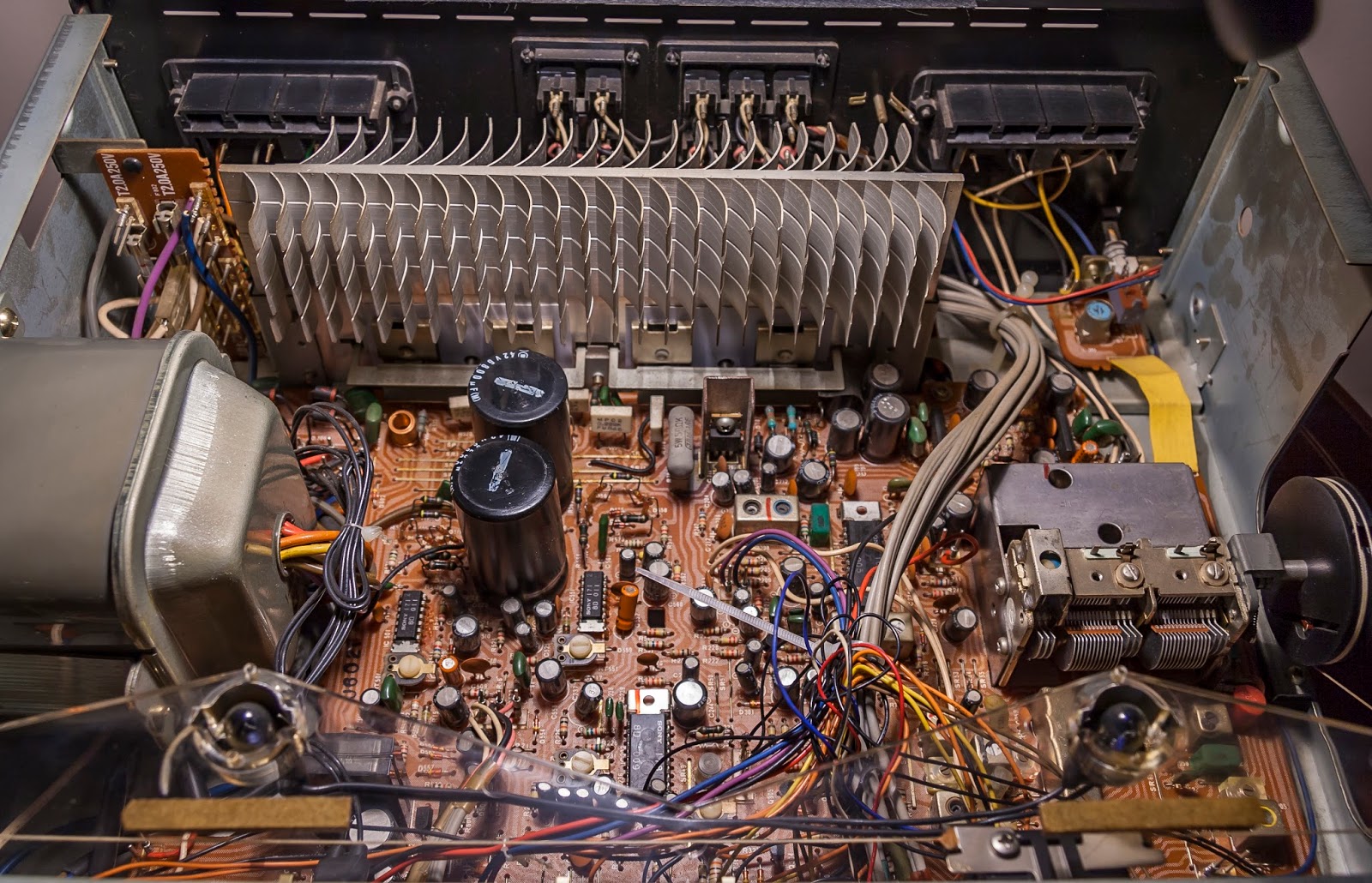 Golden Age Of Audio: Sony STR-414L AM/FM Program Receiver (1978-79)