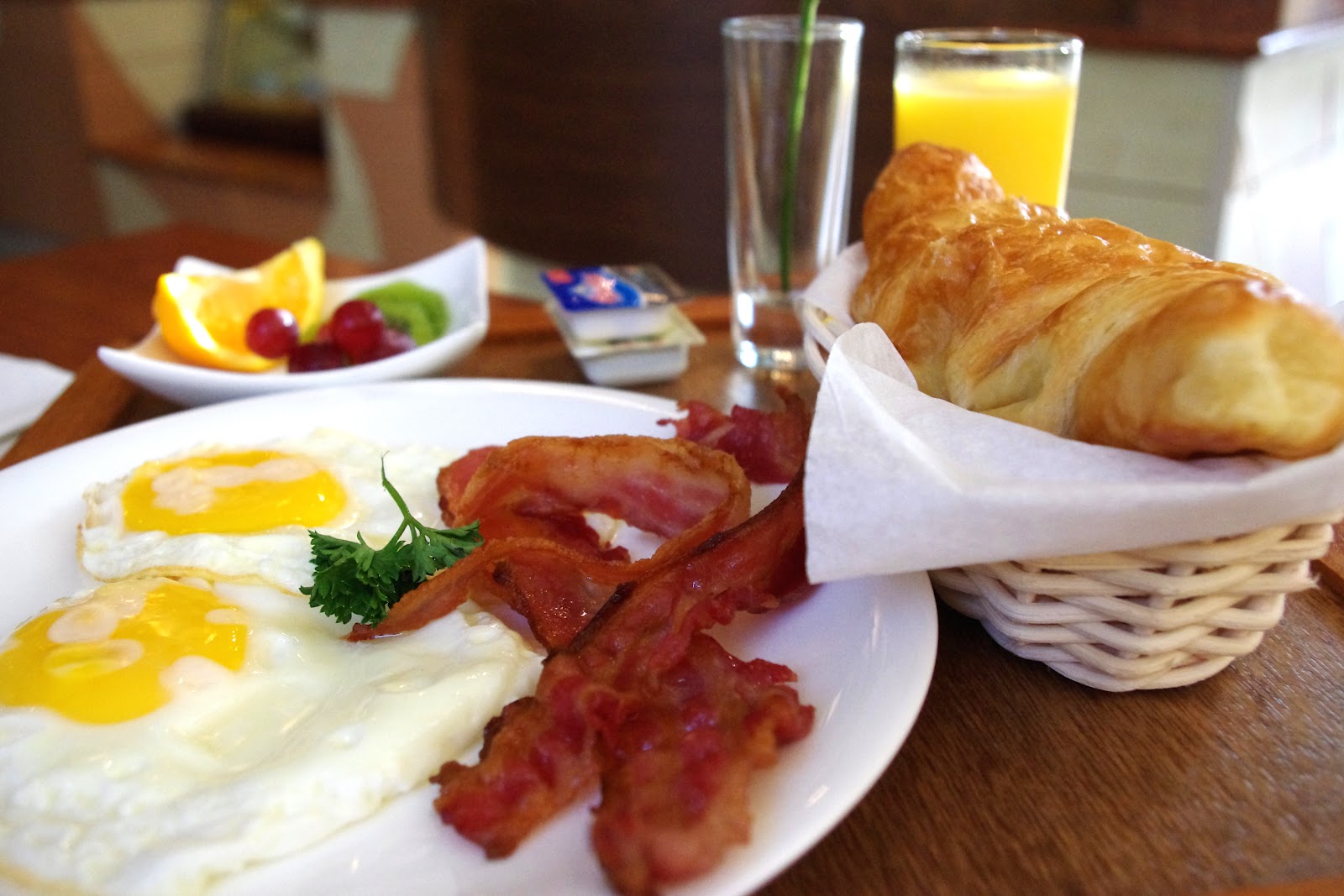 What Mary Loves: Birthday Breakfast at 7AM