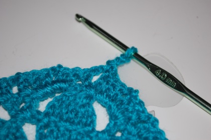 Karisma's Kraft: Pictorial help for Joins in Flower Pentagons