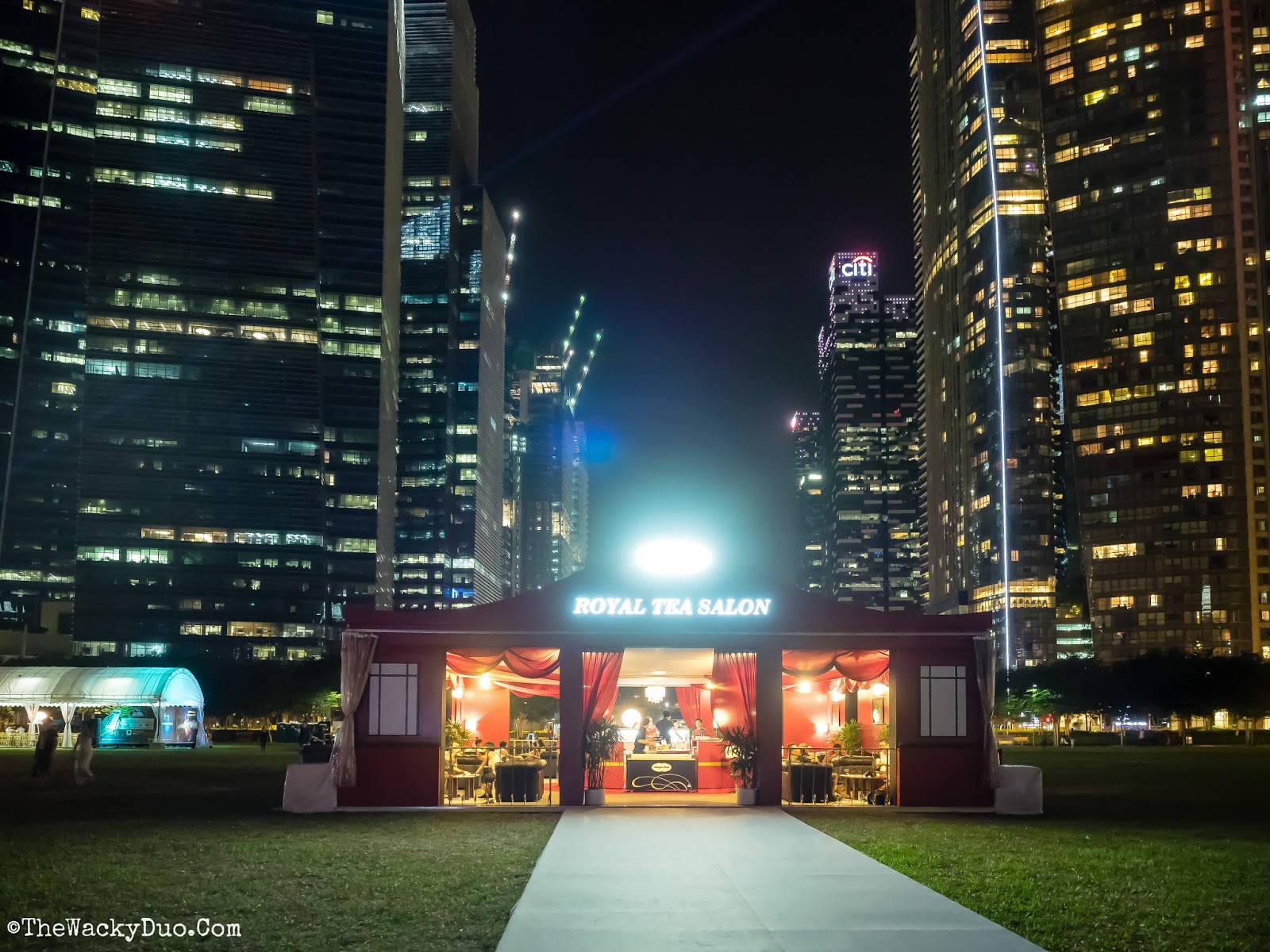 Uncle Ringo iLight Carnival at the Bay Review - TheWackyDuo.com ...