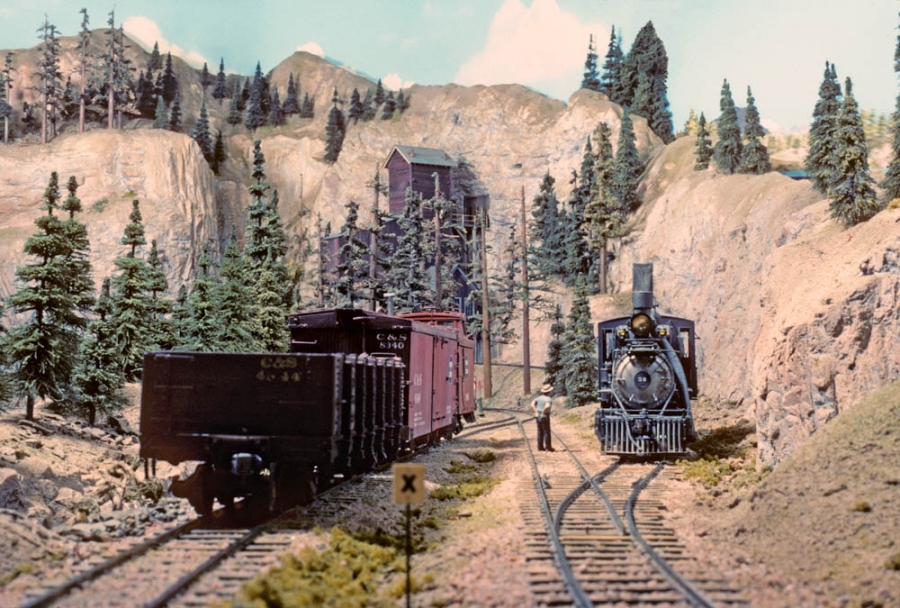 Model Trains For Beginners: Toy Model Trains