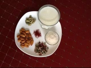 Desi Tadka - Flavor of Indian Kitchen: Kesar, Badam & Pista Shake