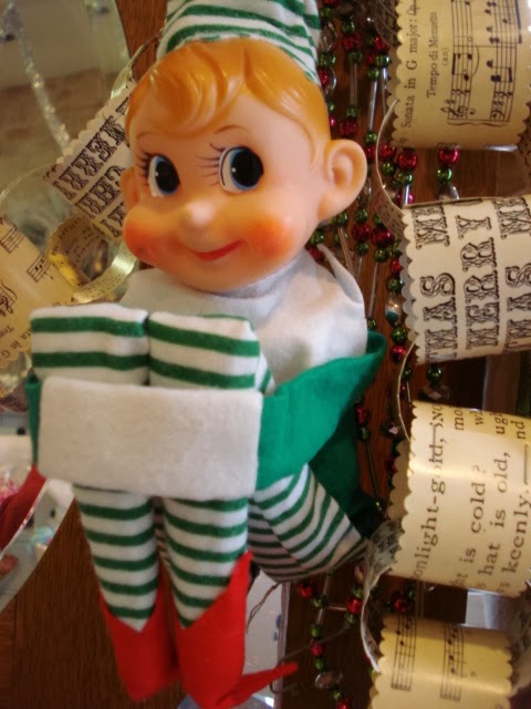 Just a bed of Roses: vintage ELF on the SHELF