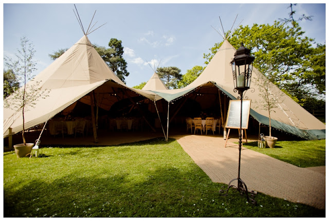 Real Feather-Themed Teepee Wedding: Zegnia & Matthew - The Reception