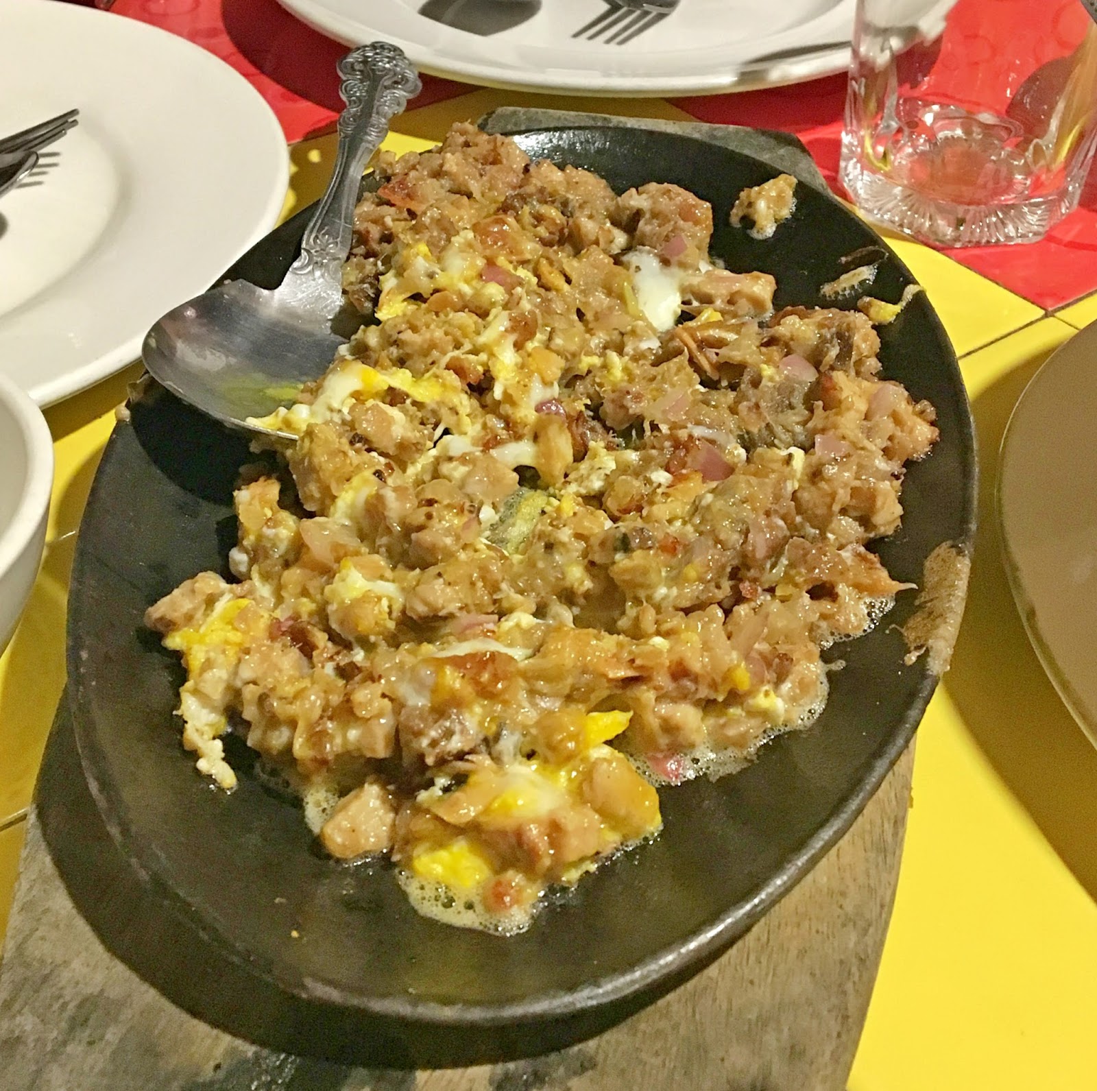 The Bandwagon Chic: A Must Try Resto Bar in Bulacan