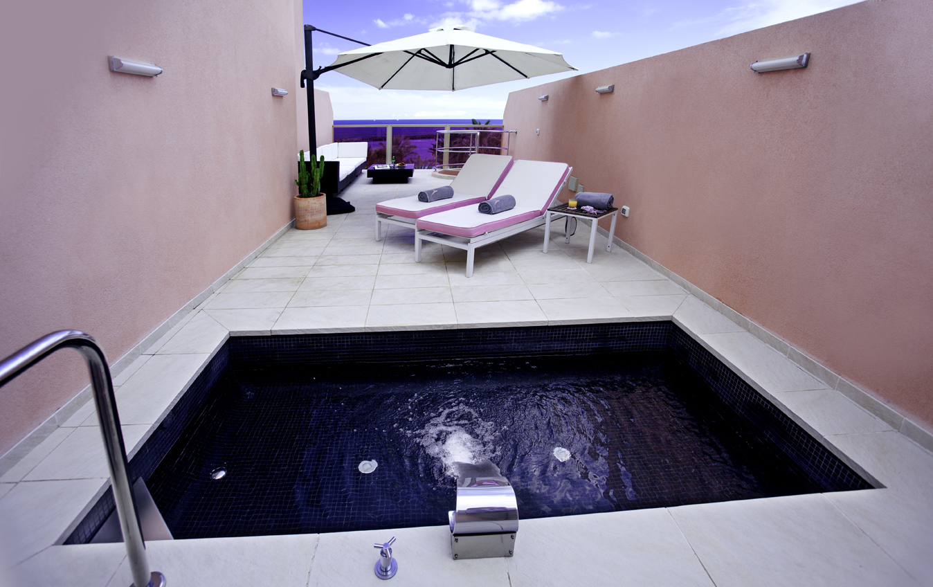 Mare Nostrum Resort Tenerife - Blog Oficial: Hotel Sir Anthony