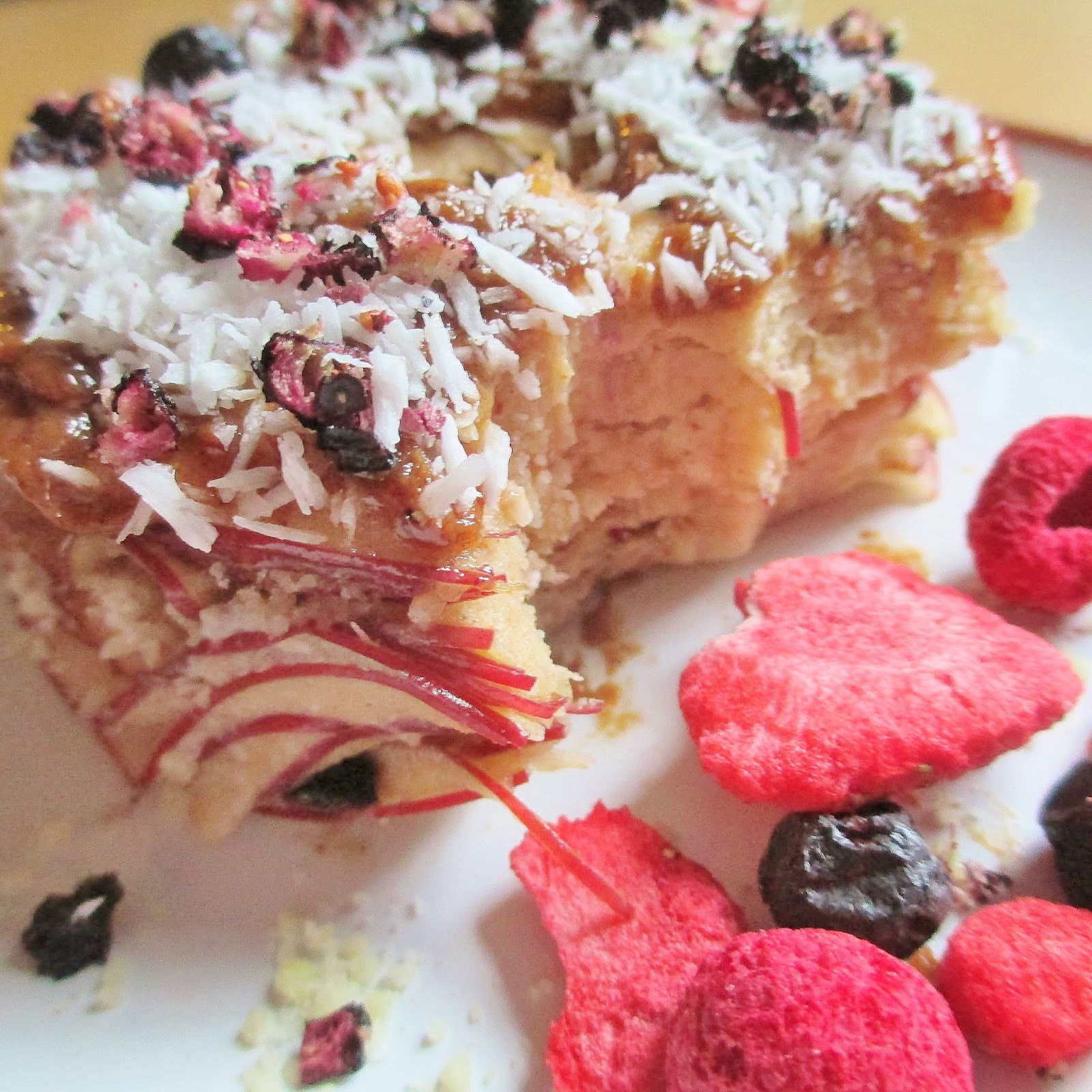 Rawdorable: Celebrate the 4th w/a Raw Apple Pie Cronut