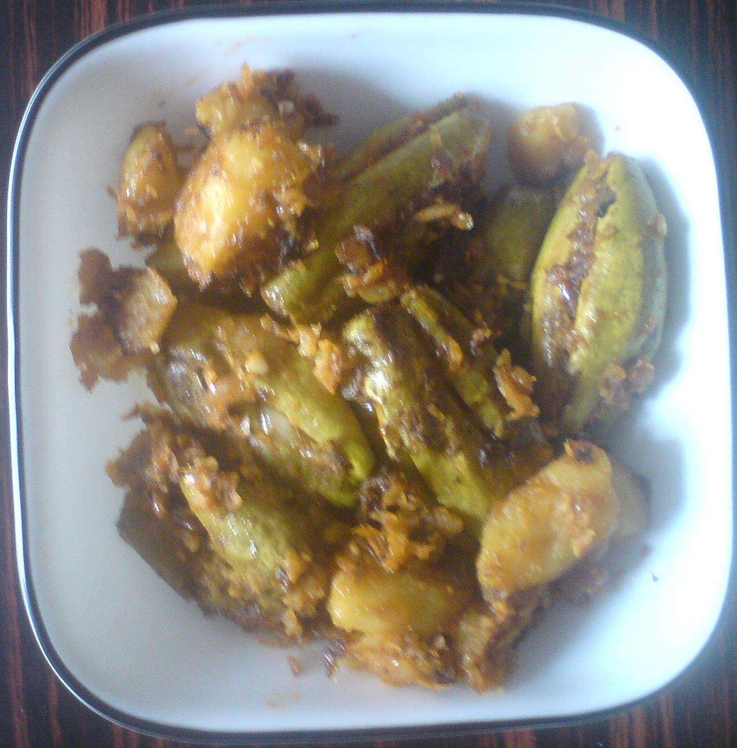Gowri's Indian Recipes: potals dry Onion masala fry