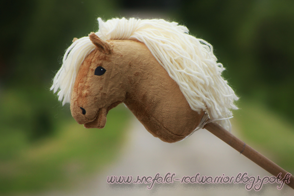 Keppihevosblogi: Myyntiin suomenhevonen ja shettis