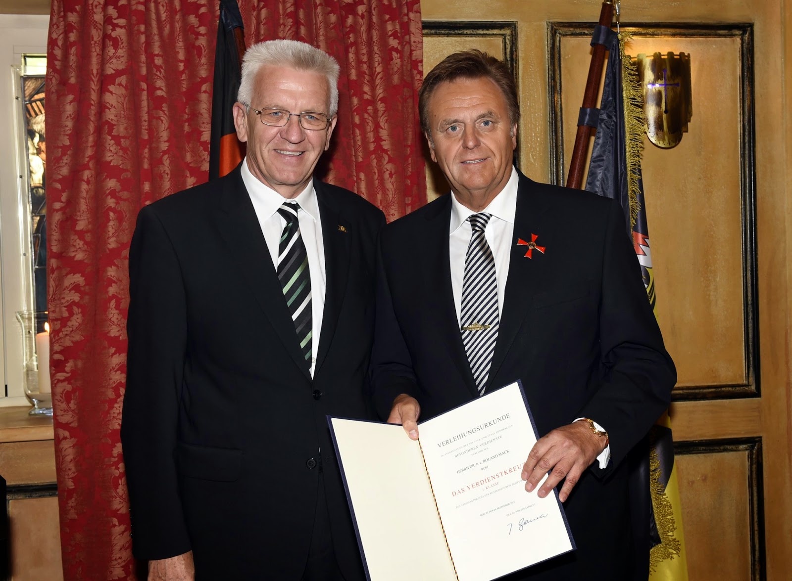 ParcPlaza.net: Distinction honorifique à Roland Mack d'Europa-Park