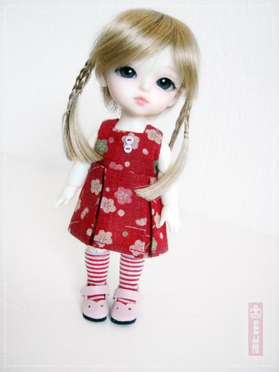 Rose: Cut Dolls