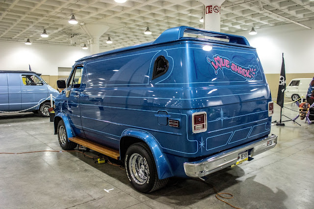 Virtual Vanner's Custom Van blog