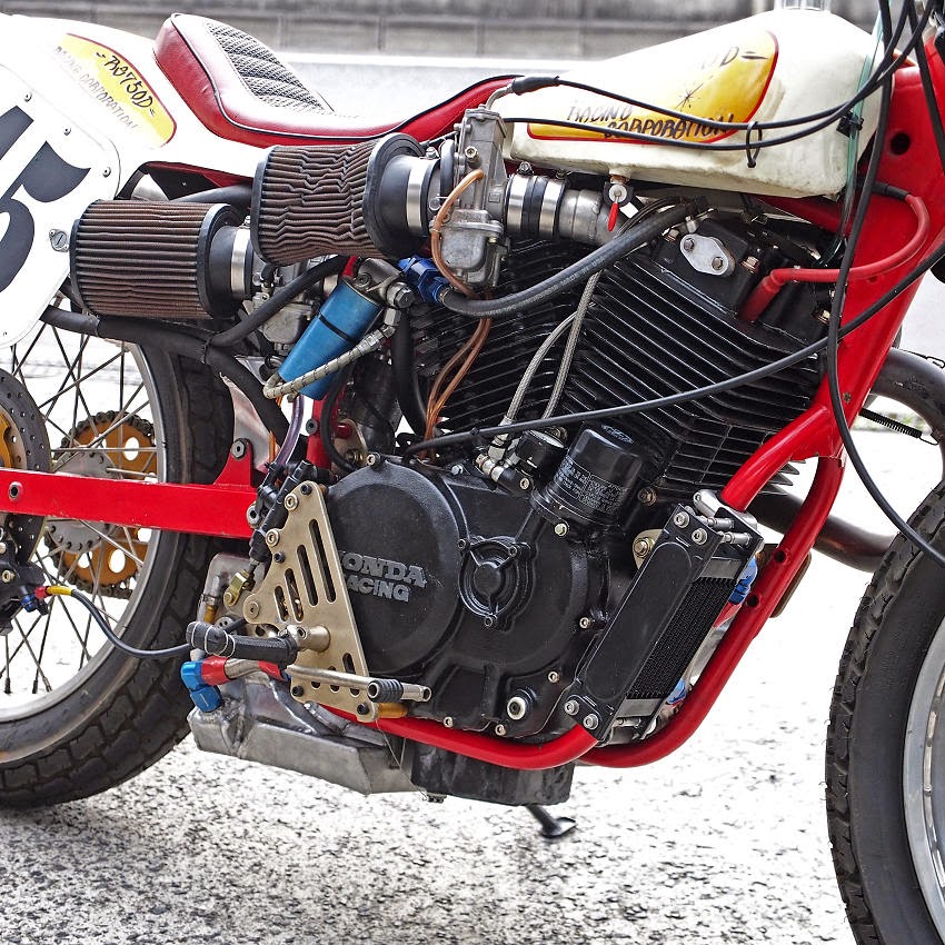 El Corra Motors: RS750 for the road