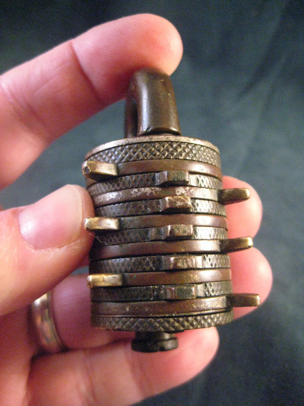 RestraintsBlog: Patent Jan. 1,1895,Josiah Deal,Permutation Padlock ...