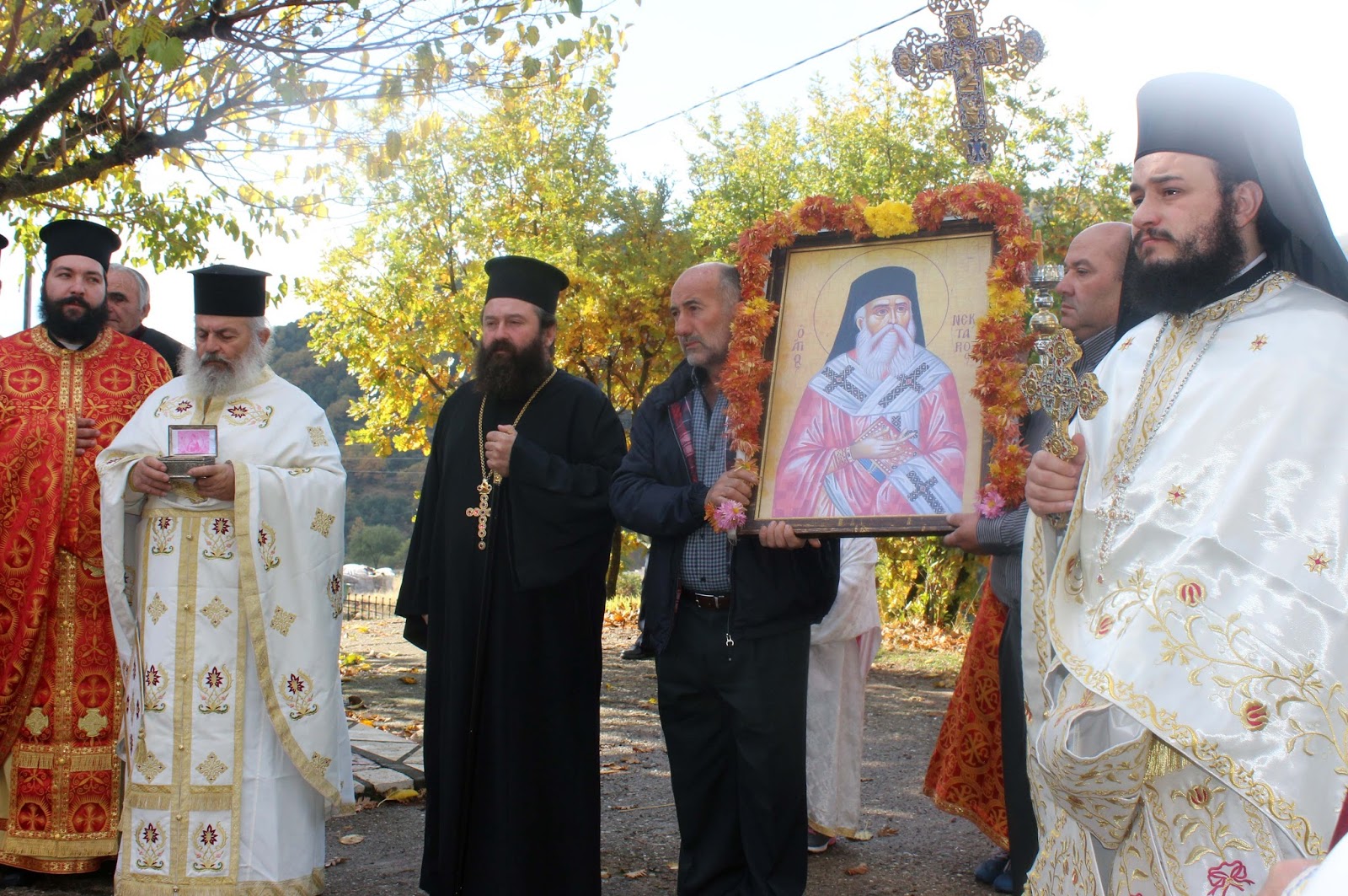 Ευρυτανικό Βήμα: Η ΕΟΡΤΗ ΤΟΥ ΑΓΙΟΥ ΝΕΚΤΑΡΙΟΥ ΣΤΗΝ ΚΡΕΝΤΗ ΤΗΣ Ι.Μ ...