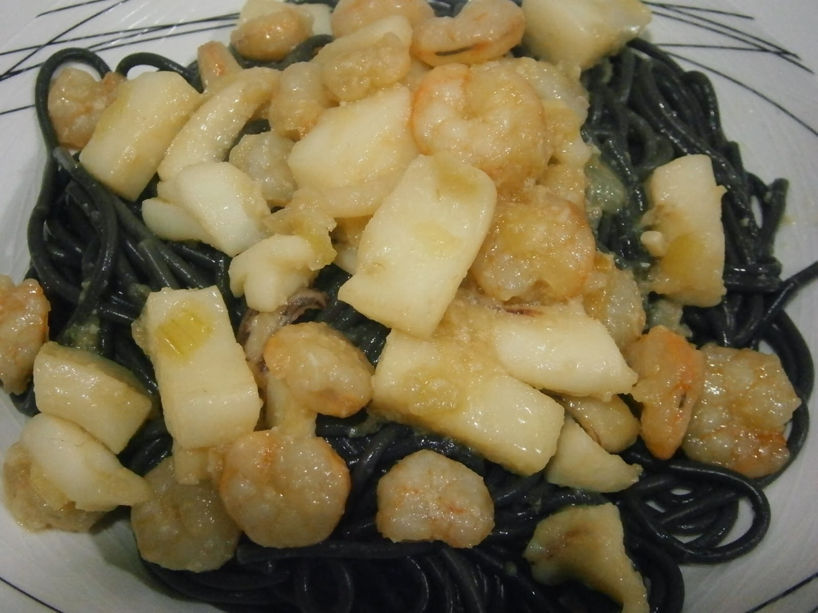 OSUKAA IS COOKING: SPAGHETTI AL NERO DI SEPIA CON GAMBAS Y SEPIA ...