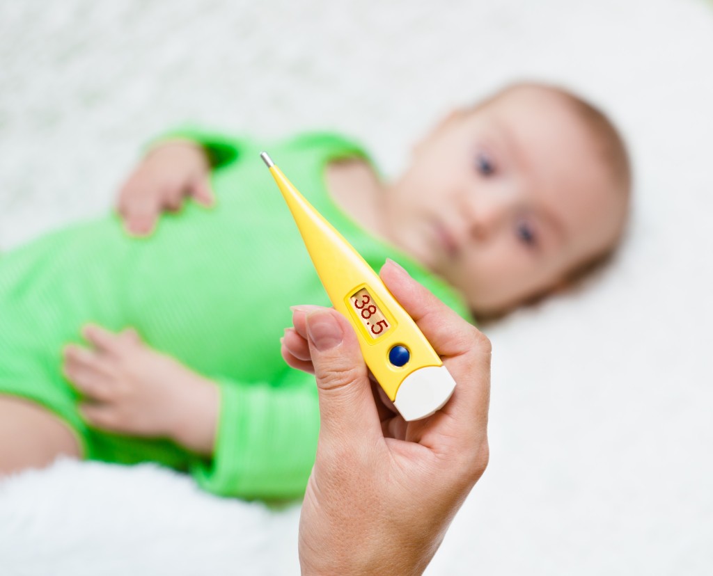 Fiebre en bebés ¿Qué es y cómo bajarla? | El Cuidado Perfecto para tu bebé