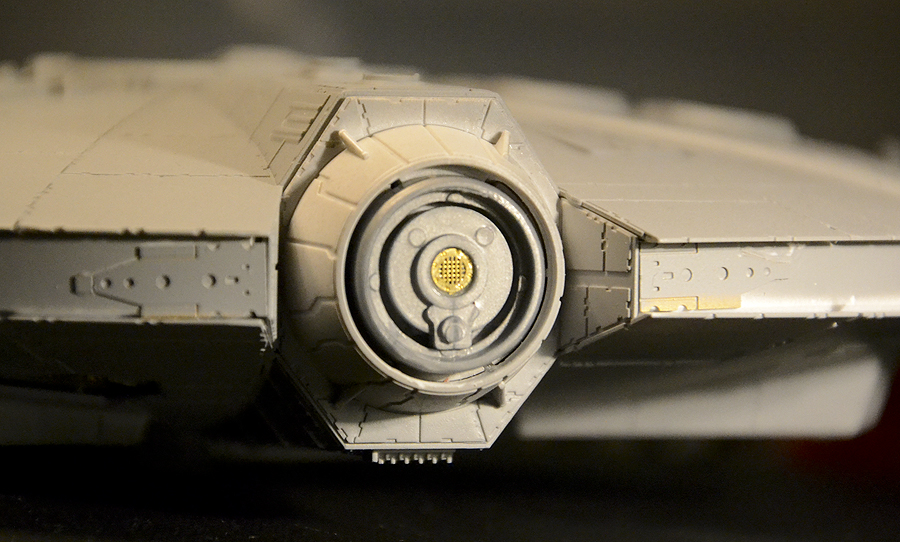 Millennium Falcon [Factory Stock] Part 4: Ship Build