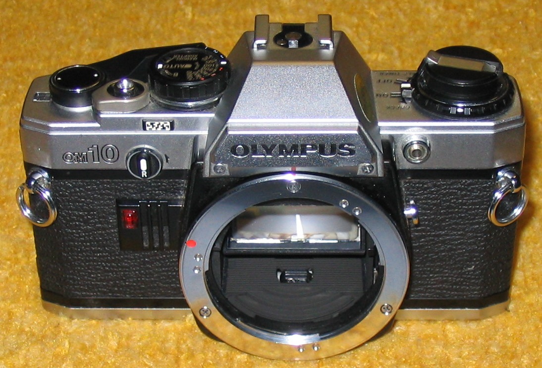 The Chens: The User's Review: Olympus OM-10 35mm SLR Film Camera