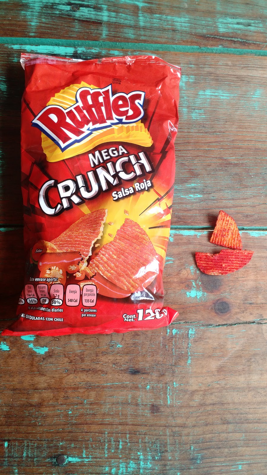 The Horchata Diaries: Chip Review: Ruffles Mega Crunch Salsa Roja