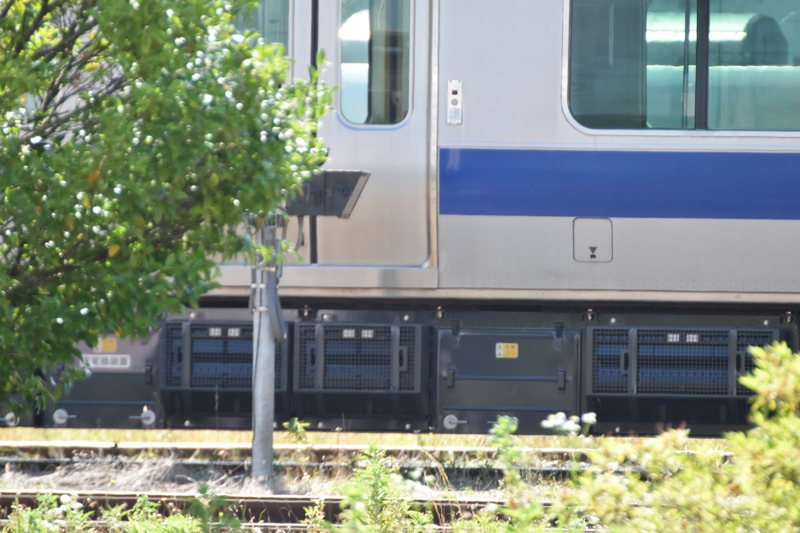 お気楽 鉄道の部屋: KYのE531系 K415 初めての機器更新？床下詳細