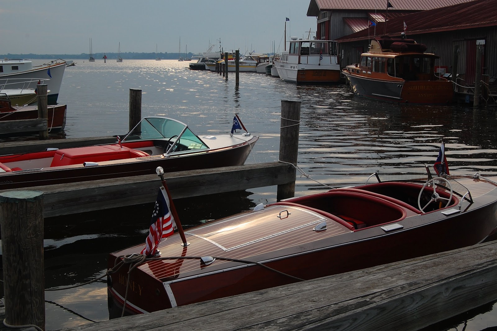 Model Boat Building: Just What Are Antique & Classic Boats???