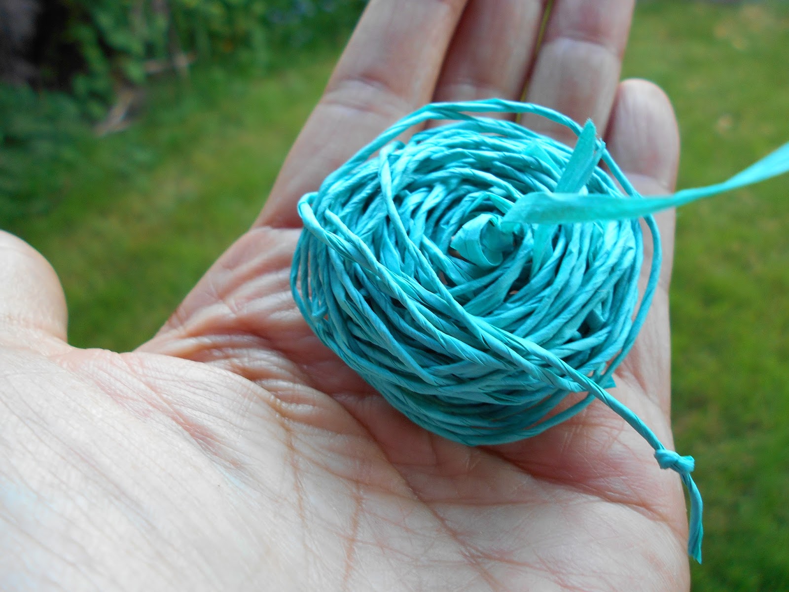 Donna Sakamoto Crispin: Turkish spindle for paper spinning and other fibers