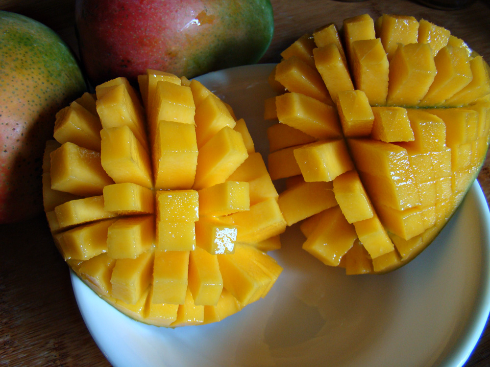 Rurification | Robin Edmundson: How to Cut a Mango Neatly