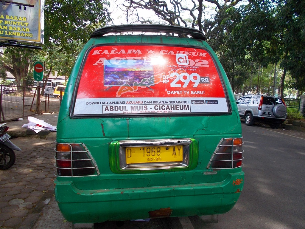 BRANDING ANGKOT : 2012