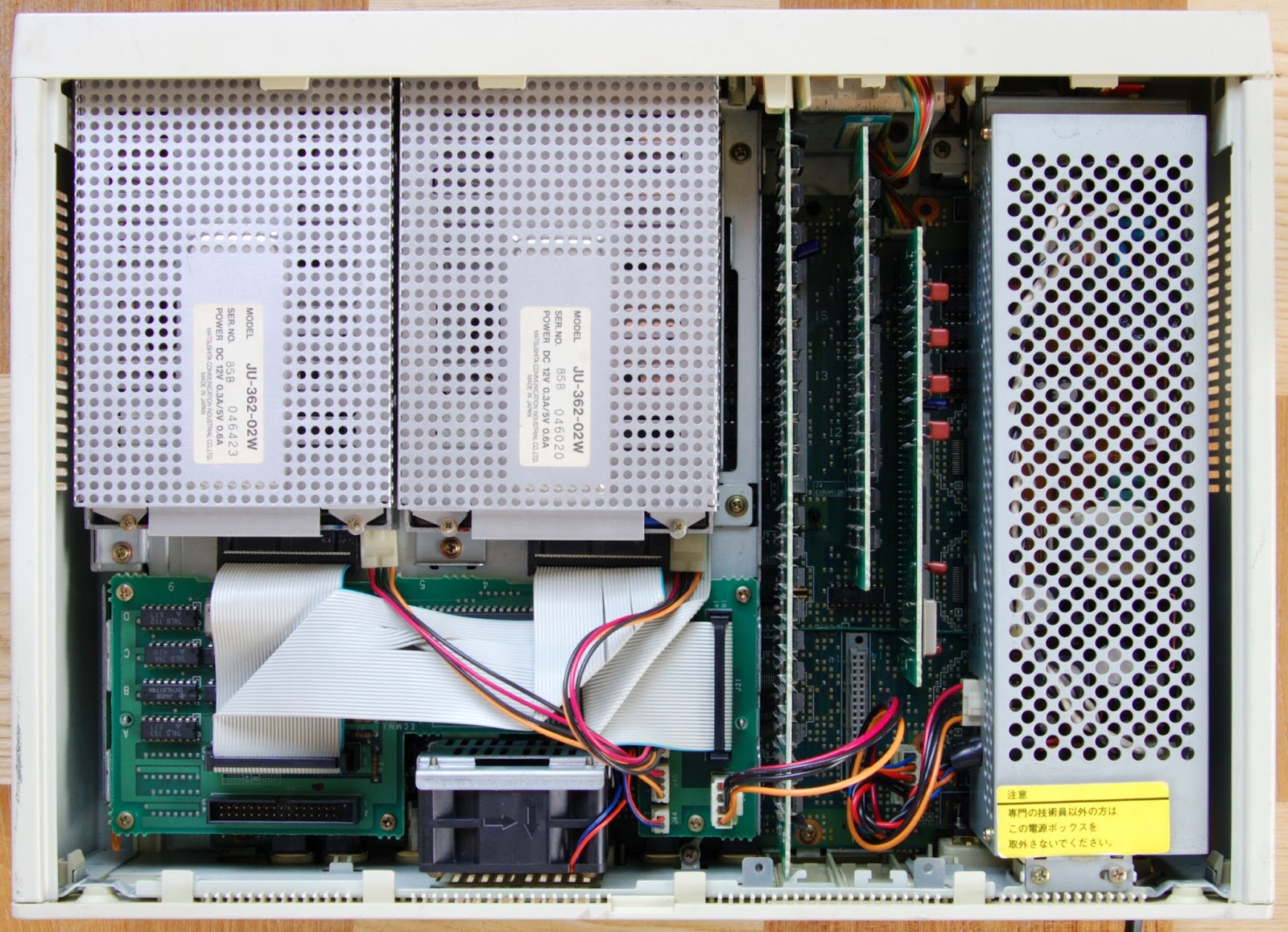 IBM 5511 PC JX の内部写真