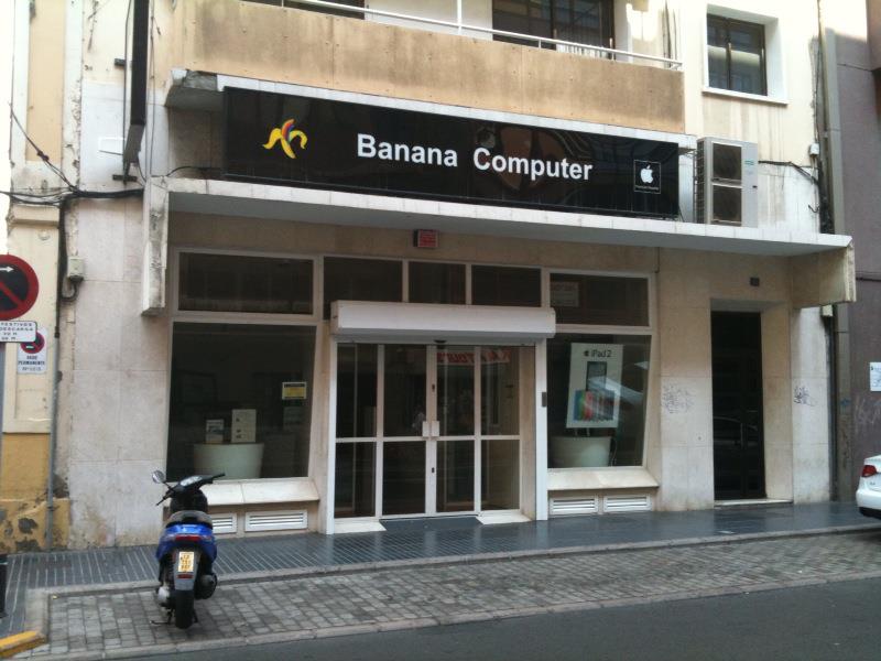 Get Your Apple at Banana Computer - Las Palmas de Gran Canaria Travel Blog