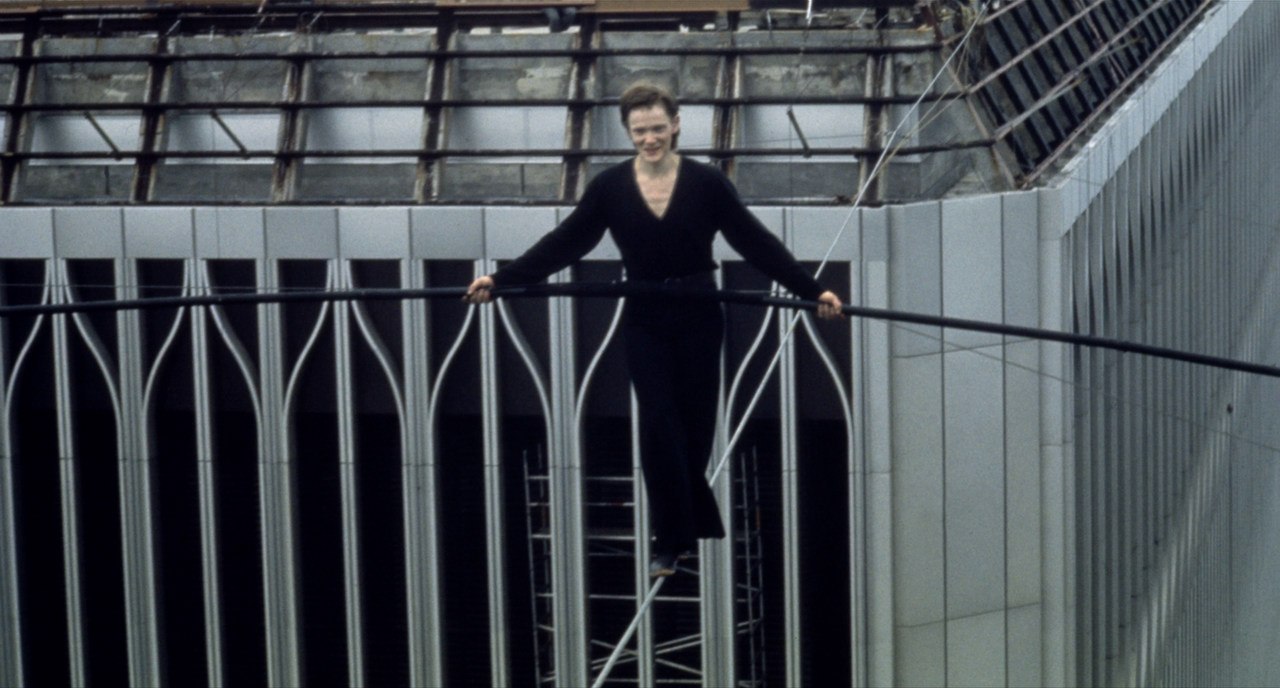Shocking Photographs of Philippe Petit's Twin Towers Tightrope Walk in ...