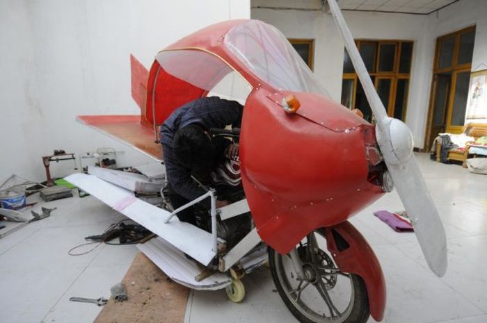 Homemade Plane (16 pics)