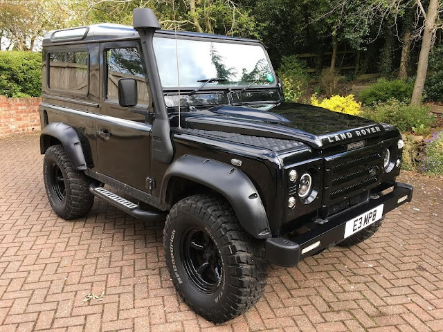 Landrover Defender: 2004 Land Rover DEFENDER 90 2.5TD5 County Station Wagon