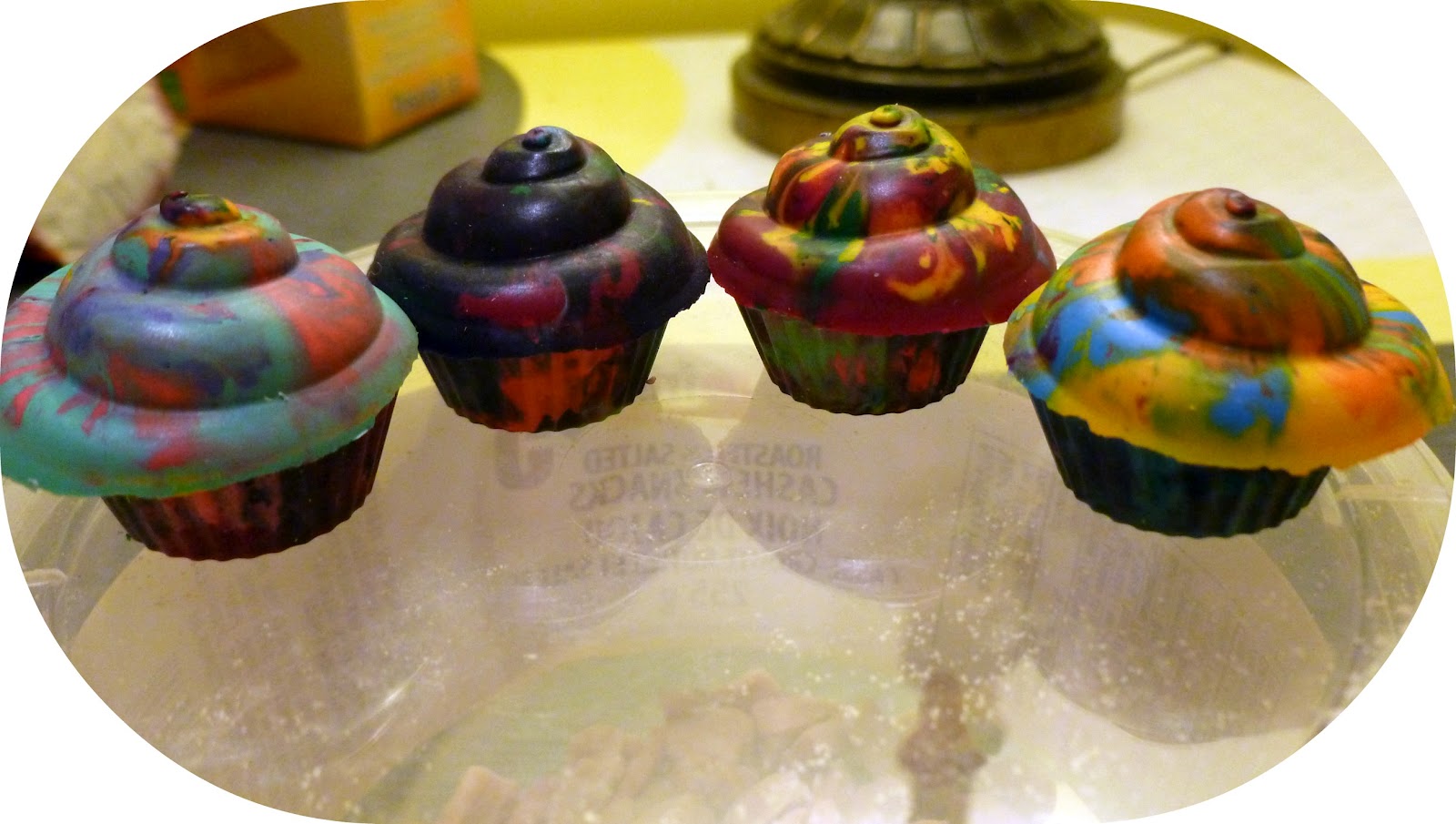 OCTOPIE.: DIY Tutorials: Cupcake Crayons!
