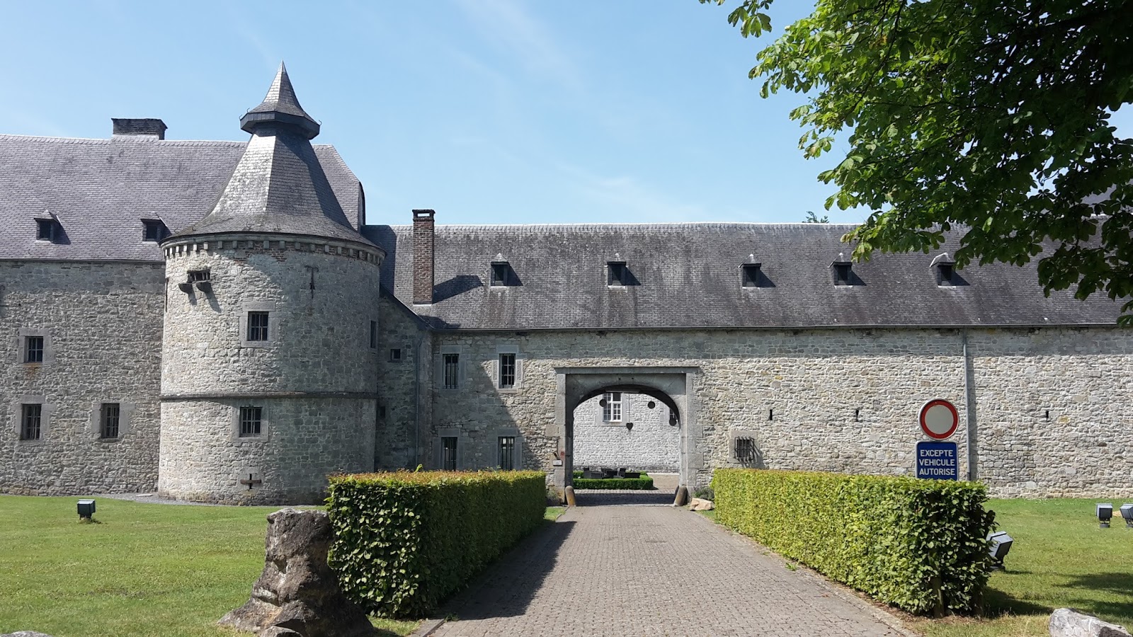 Maison du Chocolat: Château de Modave Belgium