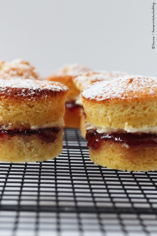 Mini Victoria Sponges... | love print studio blog