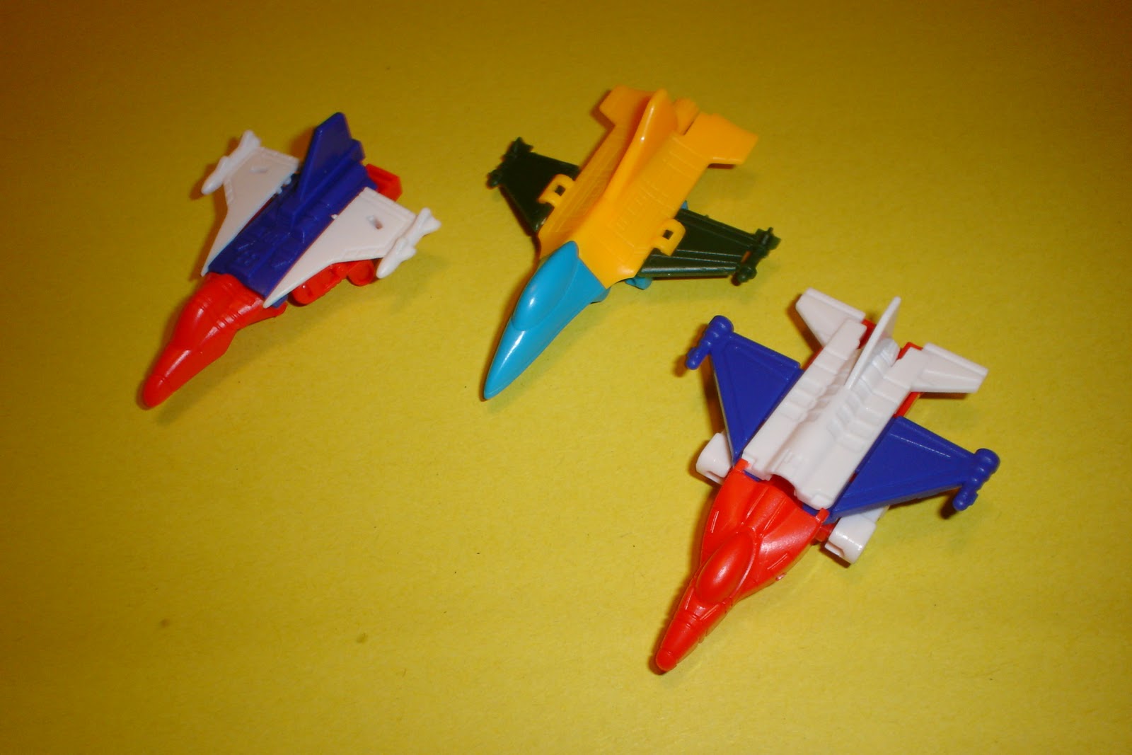 DORKSYLVANIA: Crappy vending machine Transformer KOs