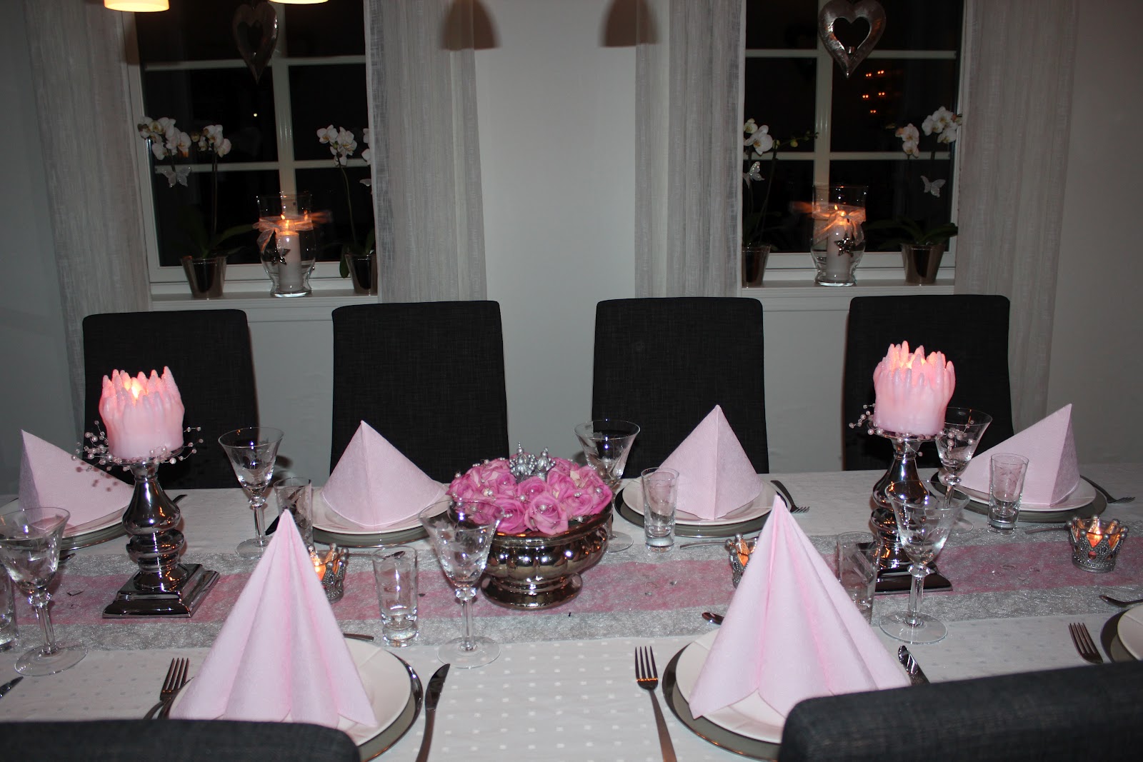 Lykkedal: Et bord for...