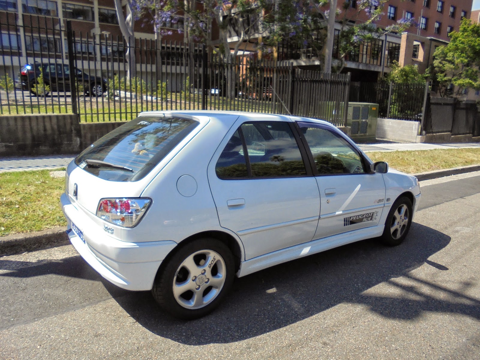 Aussie Old Parked Cars: 2001 Peugeot 306 Rallye