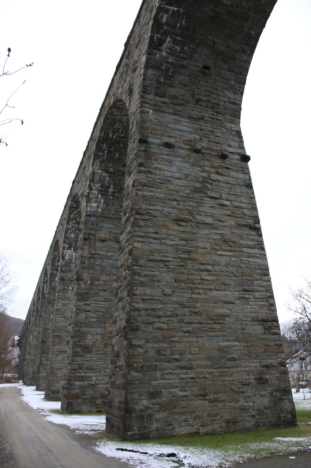 Starrucca Viaduct: Stunning Railroad Stone-Arch Bridge in PA's Endless ...