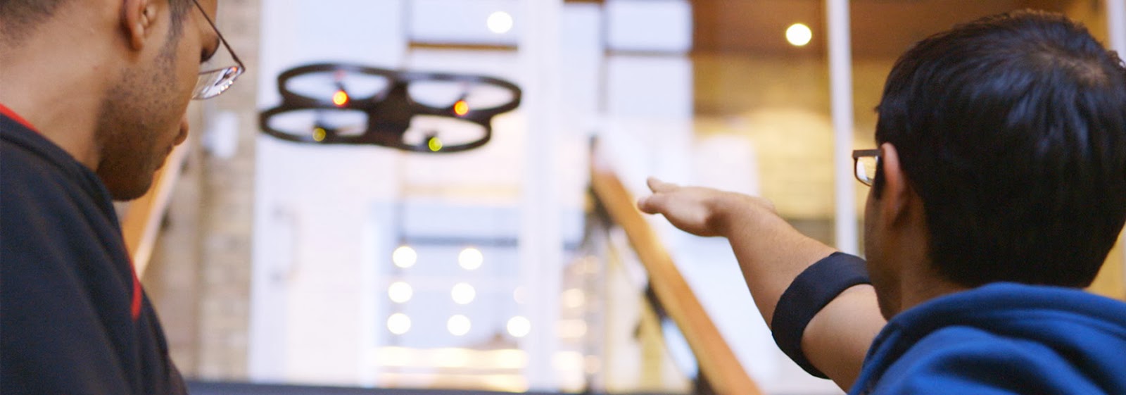 MYO - Wearable Gesture Control from Thalmic Labs - Lazy Boy Tech