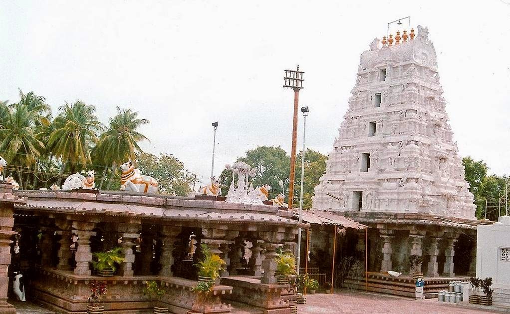 古老旅程: Bhramaramba-devi temple