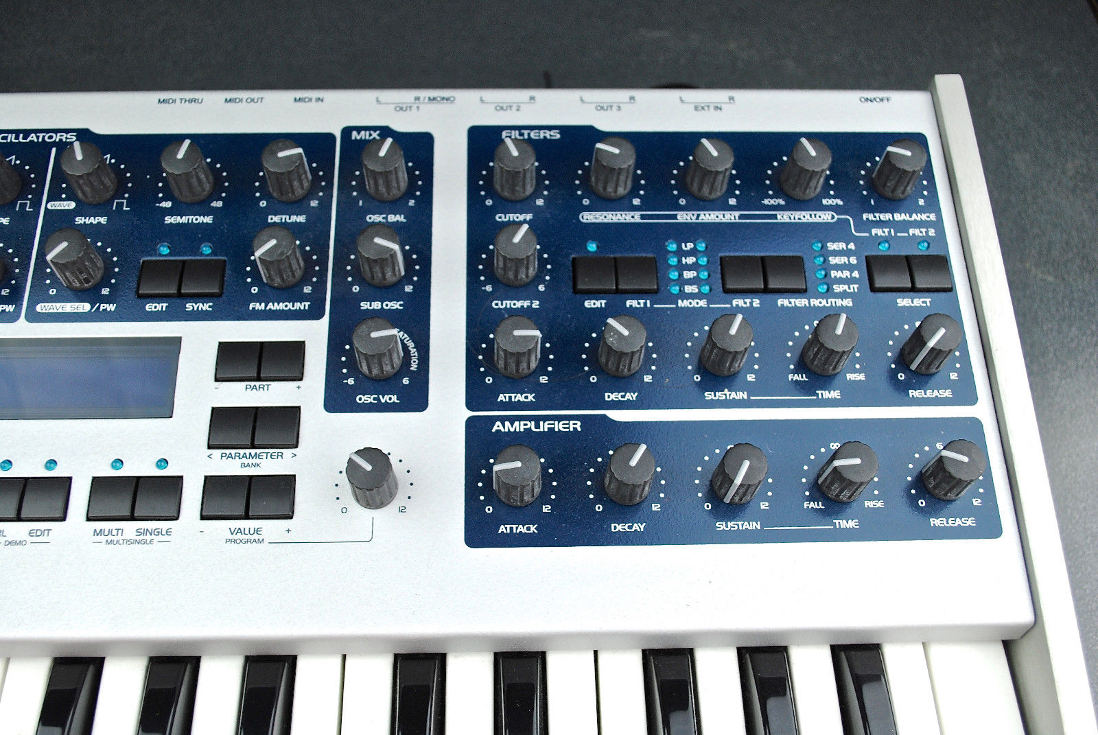 MATRIXSYNTH: Access Virus Indigo Keyboard Synth SN G10001373