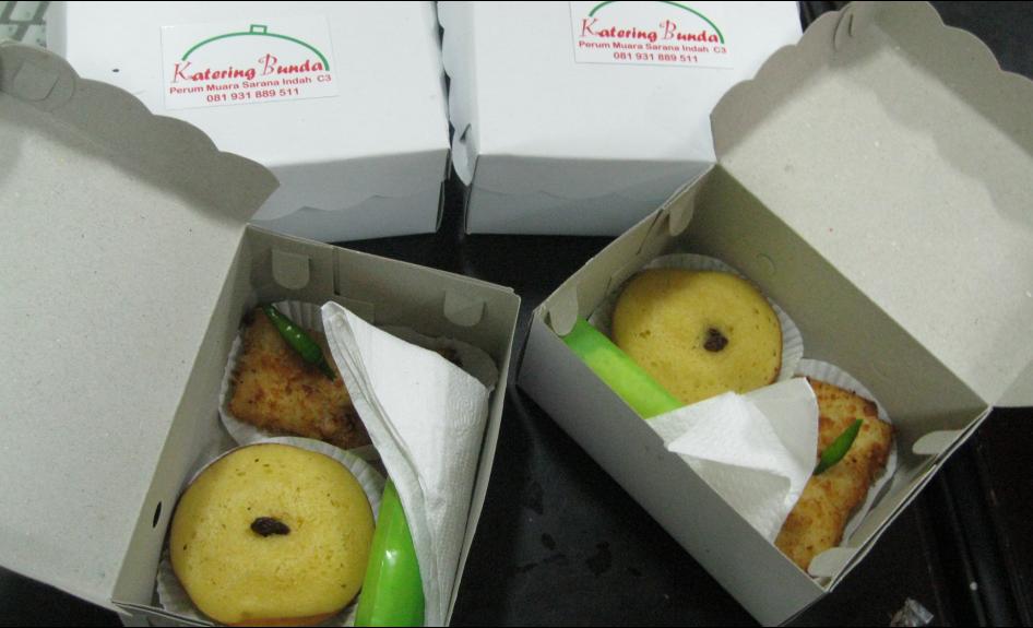 Bunda Catering: Macam-Macam Makanan Ringan (Snack Box)