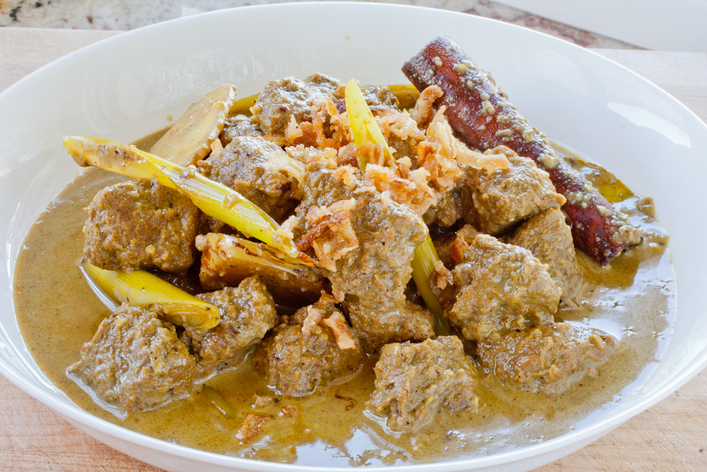 SPICE ISLAND VEGAN: Vegan Indonesian 'Lamb' Curry - Gule or Gulai
