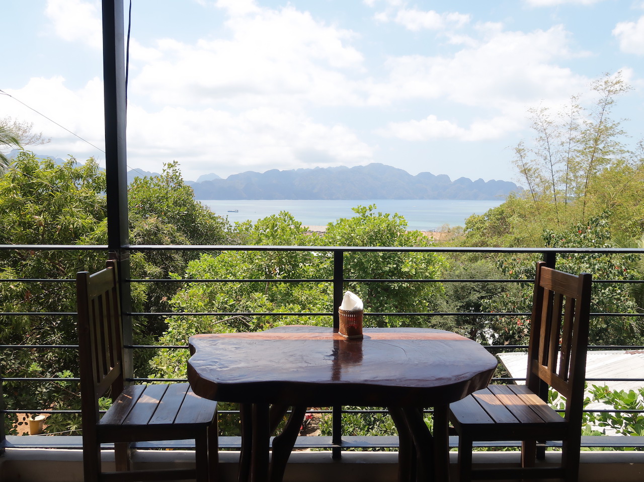 TBJ TRAVELS CORON 1: Malcapuya Beach, Bulog Dos, Coco Beach, Maquinit ...