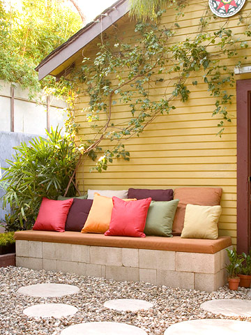 Dreaming of Concrete Blocks: Raised Beds, Planters, Tables, and Benches ...