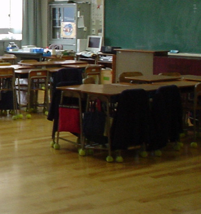 KonashionFan: SDT Background - Japan Classroom